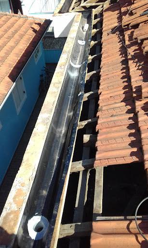 Como instalar calhas de zinco?